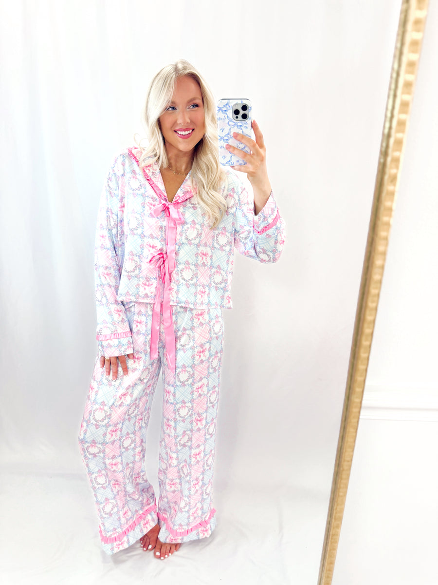 The Bow Satin Pajamas – Kat & Liz
